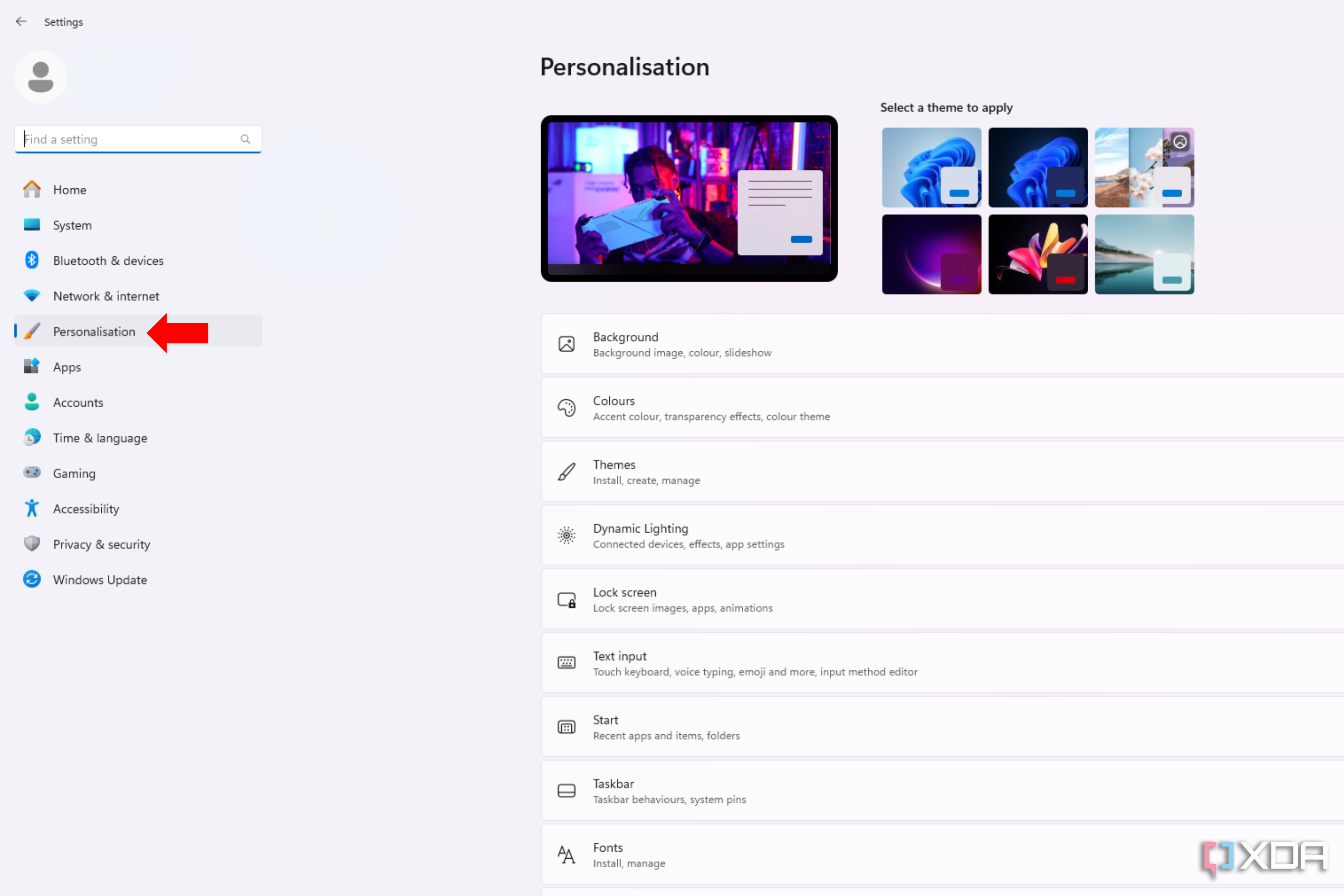 How to install themes on Windows 11