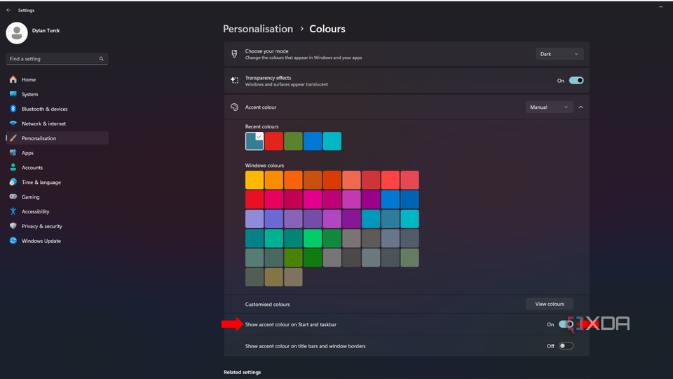 How to personalize your taskbar in Windows 11