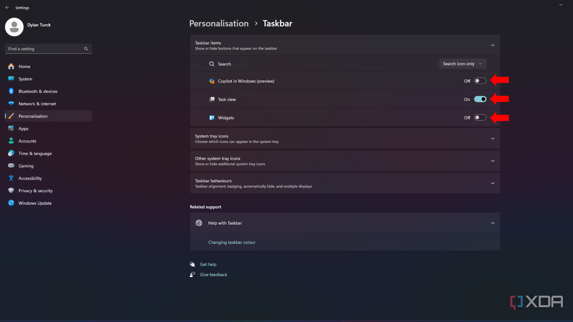 How to personalize your taskbar in Windows 11