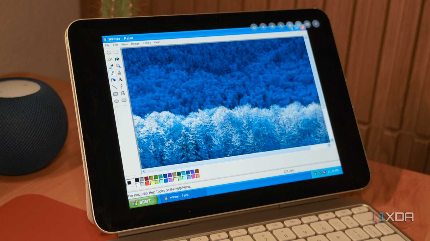 My iPad finally runs a desktop OS, but it's Windows XP — here's what it ...